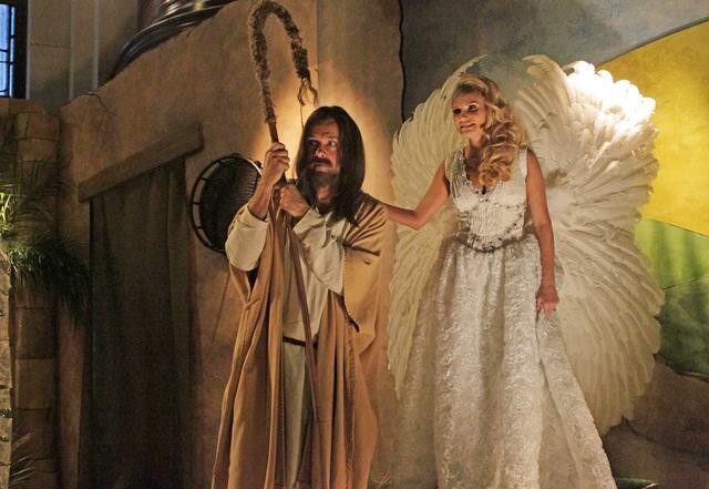 GCB Season 1 Review - Capsule Computers