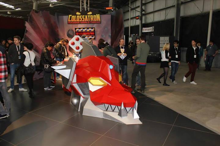 Colossatron: Massive World Threat Hands-On Preview - Capsule Computers