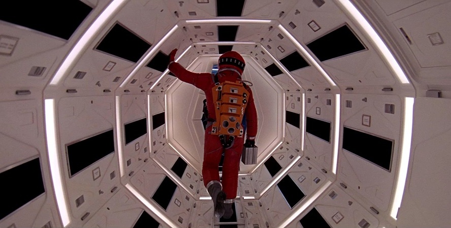 2001: A Space Odyssey Review - Capsule Computers