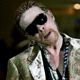 Axl Rose Taking Activision to Court over Guitar Hero III… – Capsule ...